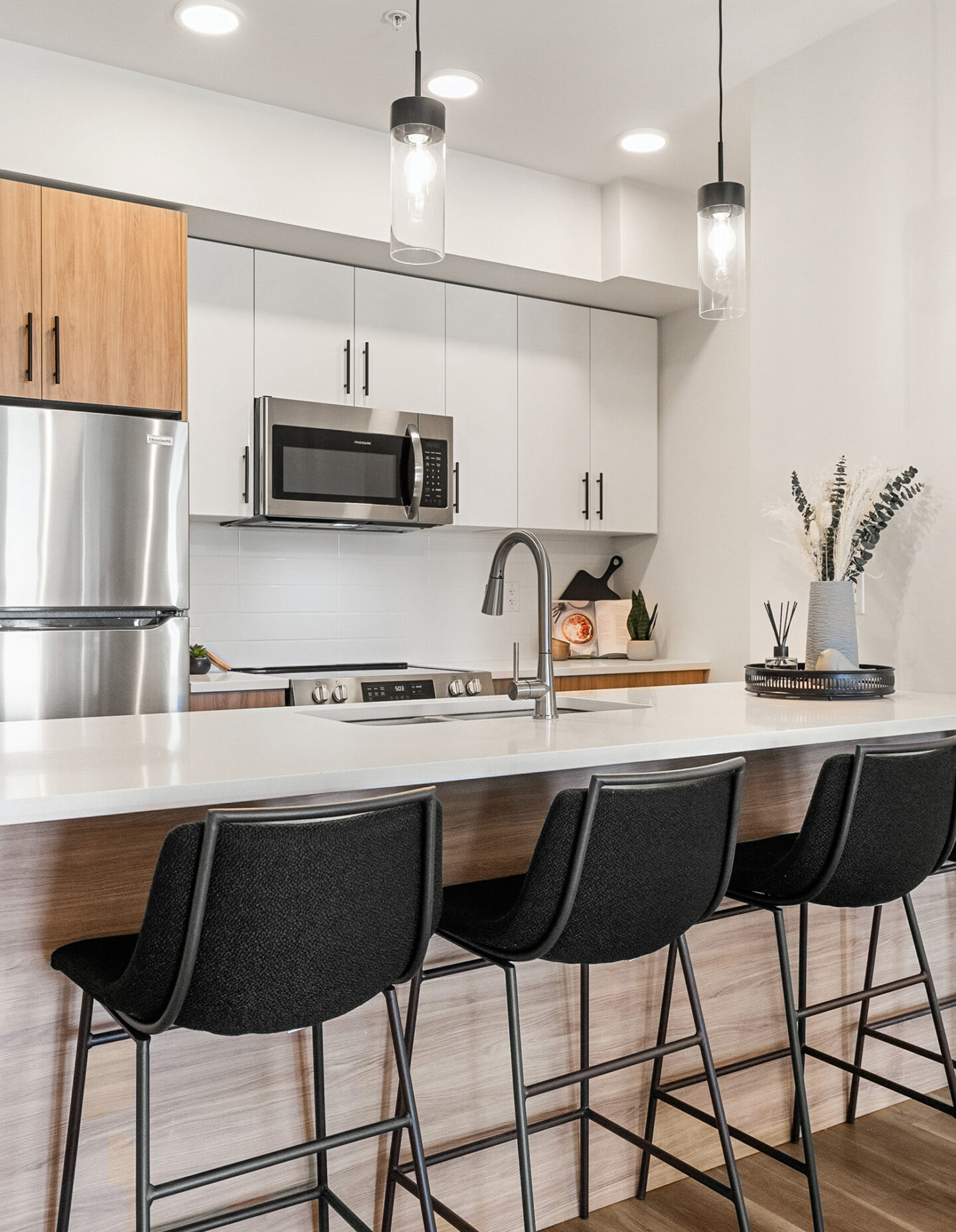 Podium Apartments | Deveraux